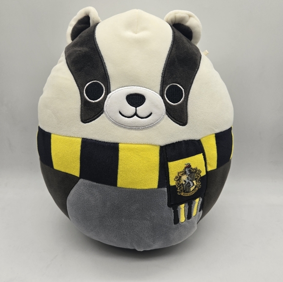 Squishmallows | Toys | Squishmallows Harry Potter Hufflepuff Badger ...